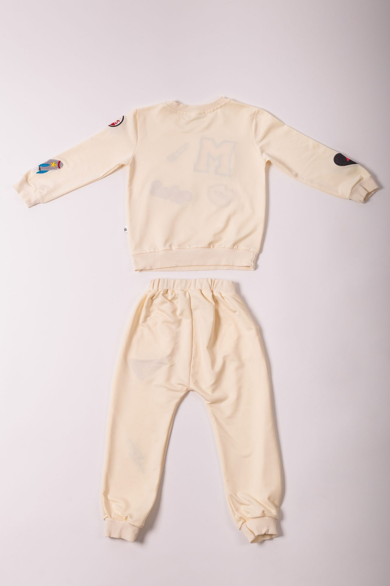 Tracksuit Love – AMAREEN